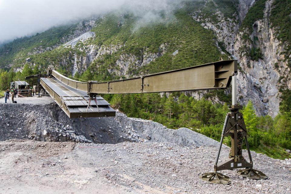 Bridging the gap: Essential military bridging contract secures 300 UK ... Bridging the gap: Essential military bridging contract secures 300 UK ...