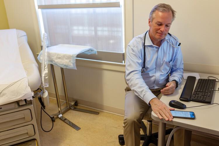 John Guanjing Zhang on LinkedIn: Should you trust an AI-assisted doctor ... John Guanjing Zhang on LinkedIn: Should you trust an AI-assisted doctor ...