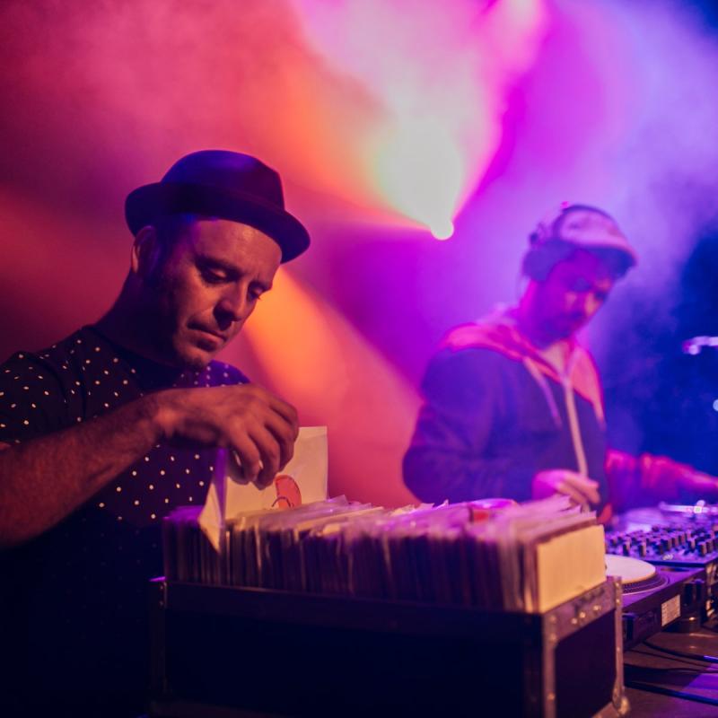 Buster Bennett on LinkedIn: Gifts | London | LSA DJ & Music Production ... Buster Bennett on LinkedIn: Gifts | London | LSA DJ & Music Production ...