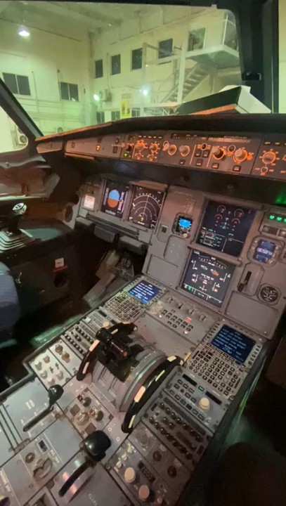 Muhammad Bilal Shahid on LinkedIn: A320 Cockpit Muhammad Bilal Shahid on LinkedIn: A320 Cockpit
