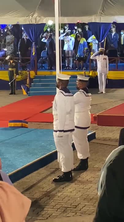 Ian Bremmer on LinkedIn: Barbados lowers the Royal Standard flag, thus ... Ian Bremmer on LinkedIn: Barbados lowers the Royal Standard flag, thus ...