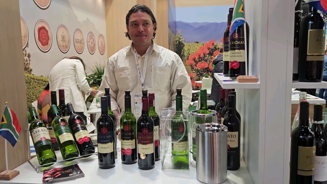 Wendy Petersen on LinkedIn: #prowein2023 #thewinearc #wosa #sawitu_sa # ... Wendy Petersen on LinkedIn: #prowein2023 #thewinearc #wosa #sawitu_sa # ...