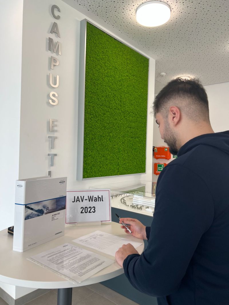 Bruker BioSpin en LinkedIn: #trainees #bruker #jav #training # ... Bruker BioSpin en LinkedIn: #trainees #bruker #jav #training # ...