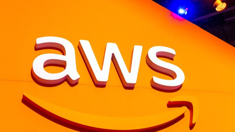 Gonzalo Casado Barral on LinkedIn: Season's Greetings from Amazon Web ... Gonzalo Casado Barral on LinkedIn: Season's Greetings from Amazon Web ...