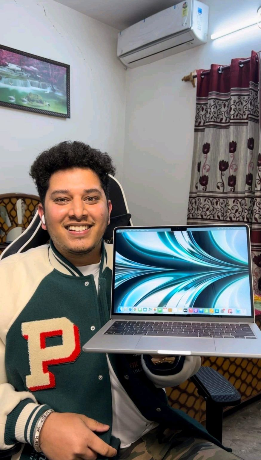 Raj Singh on LinkedIn: #iphone #macbook #apple Raj Singh on LinkedIn: #iphone #macbook #apple