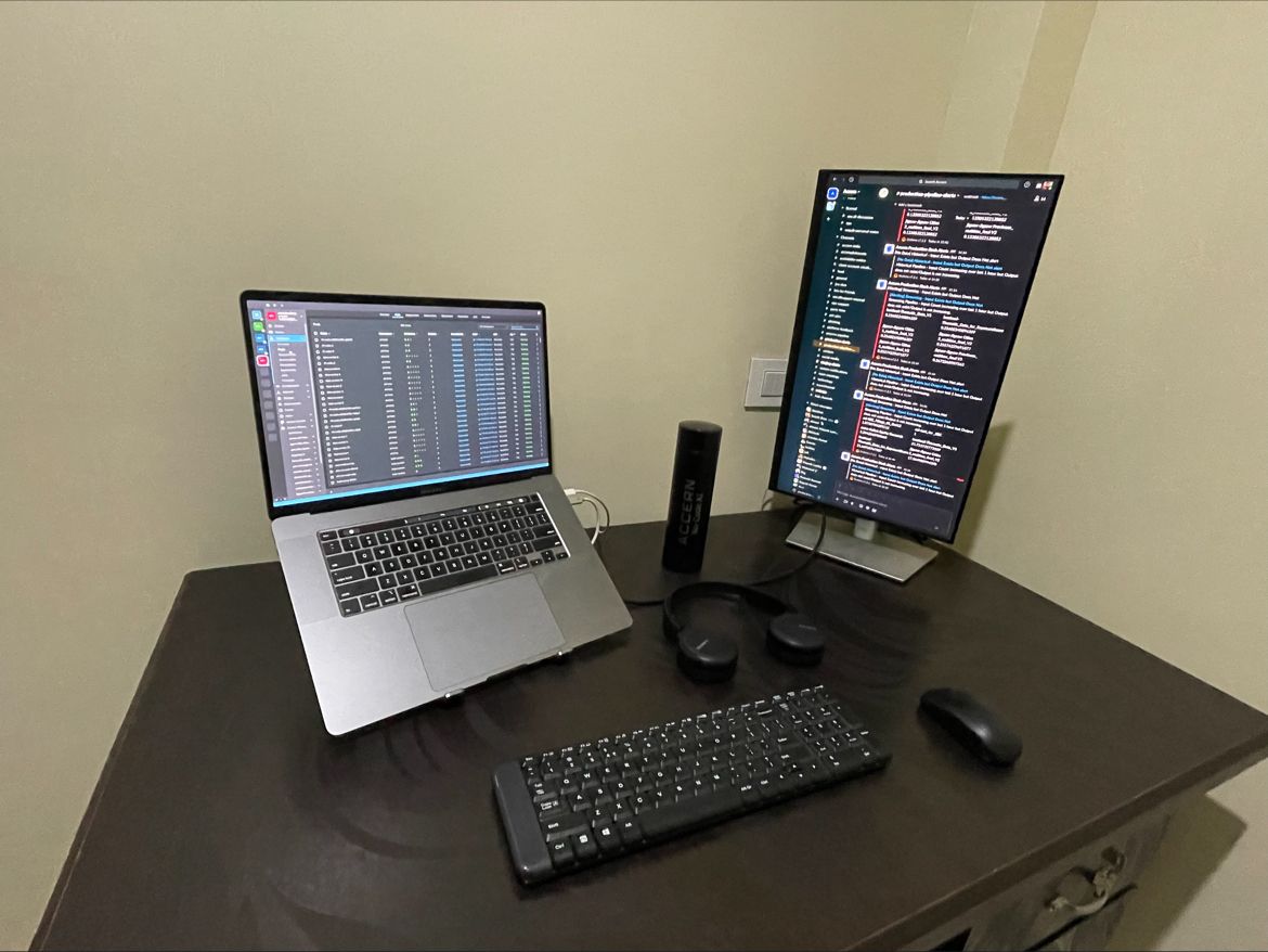 Saquib Zeya on LinkedIn: #workfromhome #desksetup #remoteworklife Saquib Zeya on LinkedIn: #workfromhome #desksetup #remoteworklife