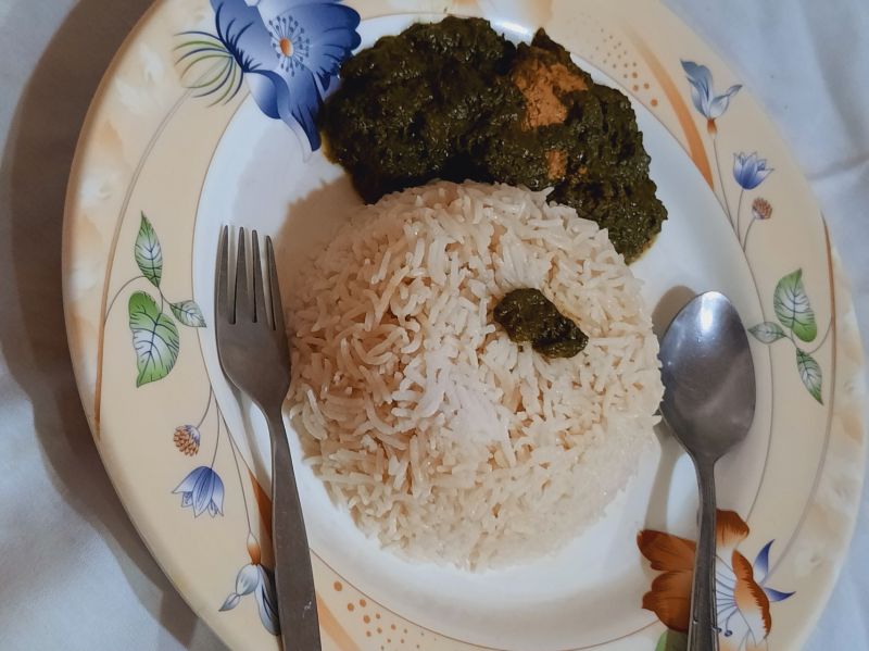 My Dinner 🍽🍛🍽 1 cup Rice = 300 kcal 5 tbsp. spinach =30 kcal 1 oz… | Dr ... My Dinner 🍽🍛🍽 1 cup Rice = 300 kcal 5 tbsp. spinach =30 kcal 1 oz… | Dr ...