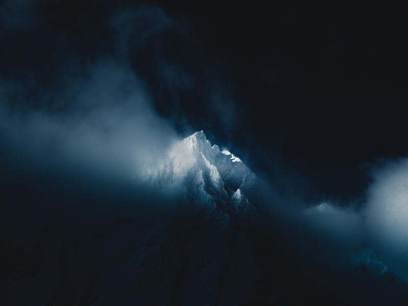 Hasselblad on LinkedIn: By compressing the image using a longer lens ... Hasselblad on LinkedIn: By compressing the image using a longer lens ...