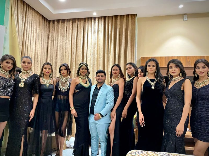 Rahul Soni on LinkedIn: #bikanercoutureshow #teammnj #rockedtheramp Rahul Soni on LinkedIn: #bikanercoutureshow #teammnj #rockedtheramp