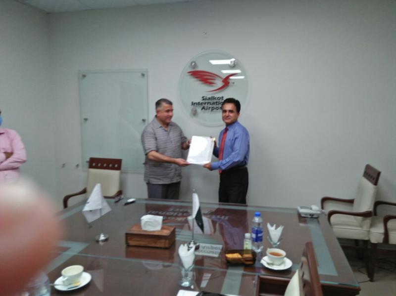 Muhammad Tahir Awan on LinkedIn: Receiving appreciation certificate ... Muhammad Tahir Awan on LinkedIn: Receiving appreciation certificate ...