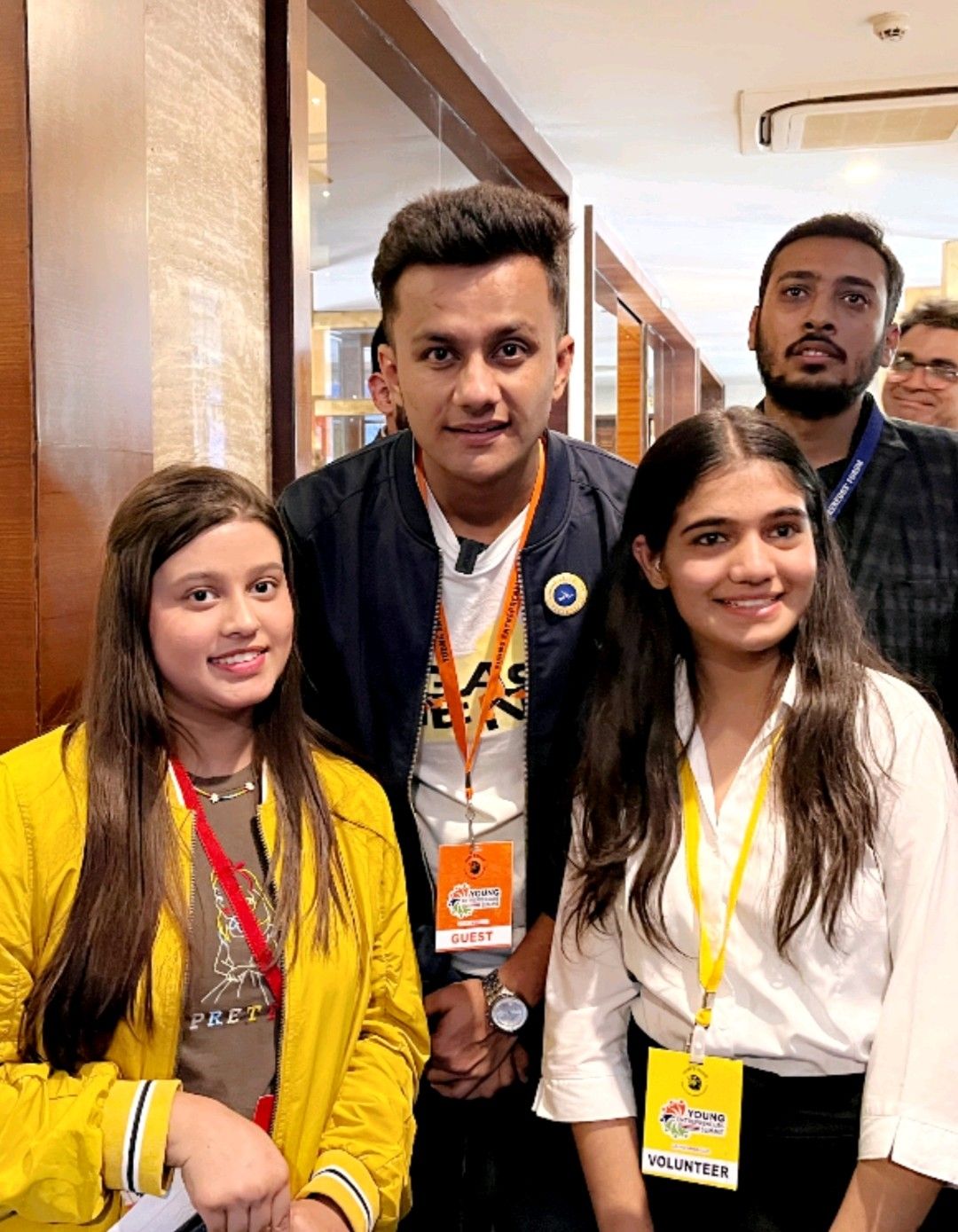 #mbachaiwala #prafullbillore #alisharastogi #youngentrepreneurs ... #mbachaiwala #prafullbillore #alisharastogi #youngentrepreneurs ...