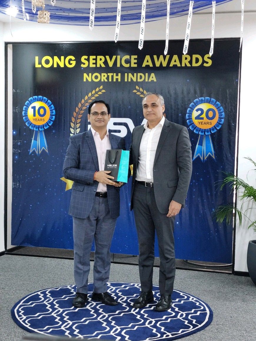 Hari Tiwari on LinkedIn: Honored to receive Long Service Award for ... Hari Tiwari on LinkedIn: Honored to receive Long Service Award for ...