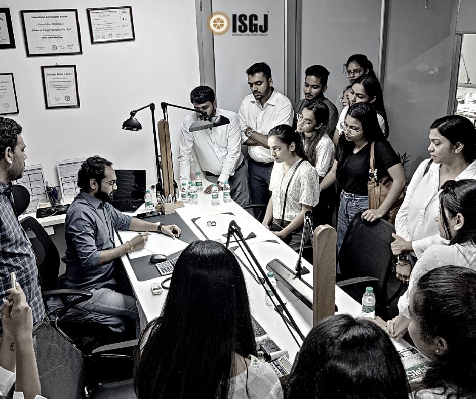 Kalpesh Desai on LinkedIn: #isgj #jewelryinternship #diamondmarket # ... Kalpesh Desai on LinkedIn: #isgj #jewelryinternship #diamondmarket # ...