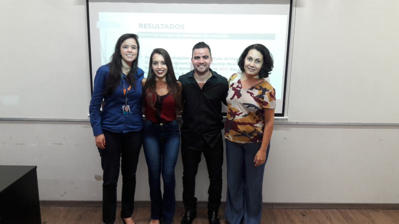 E ontem foi o dia de concluir mais uma etapa na minha vida, de alcançar ... E ontem foi o dia de concluir mais uma etapa na minha vida, de alcançar ...