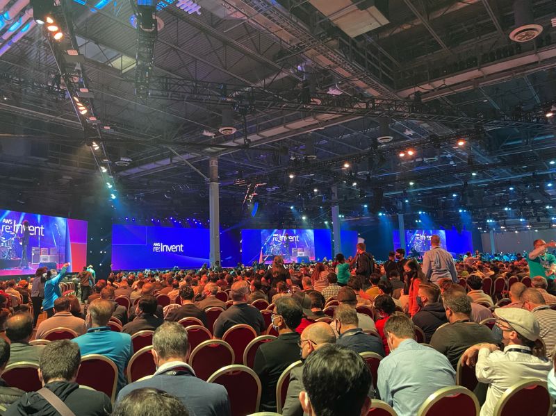 Andranik Khachatryan on LinkedIn: Enjoying the 8am concert before Adam ... Andranik Khachatryan on LinkedIn: Enjoying the 8am concert before Adam ...