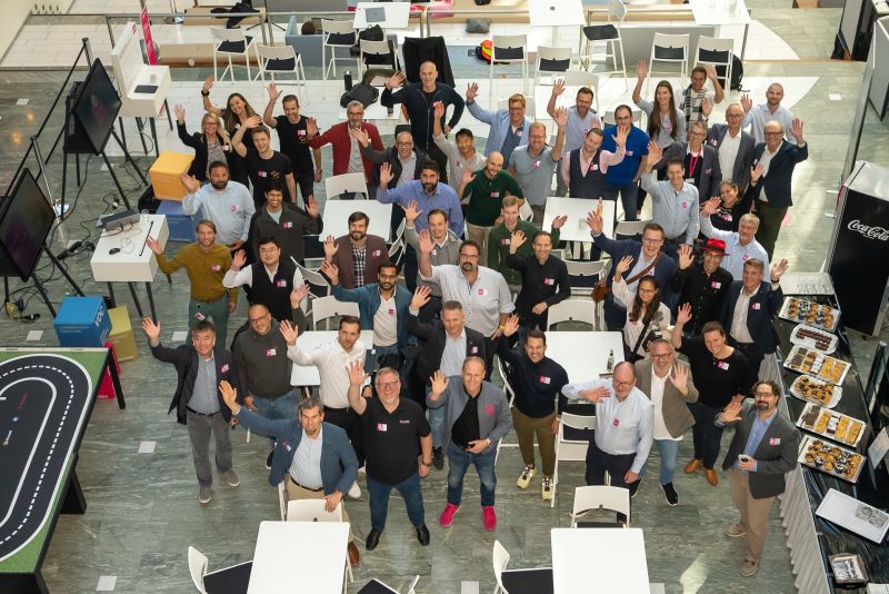 Say đź‘‹ to the Eclipse Software Defined Vehicle Community that is growing ... Say đź‘‹ to the Eclipse Software Defined Vehicle Community that is growing ...