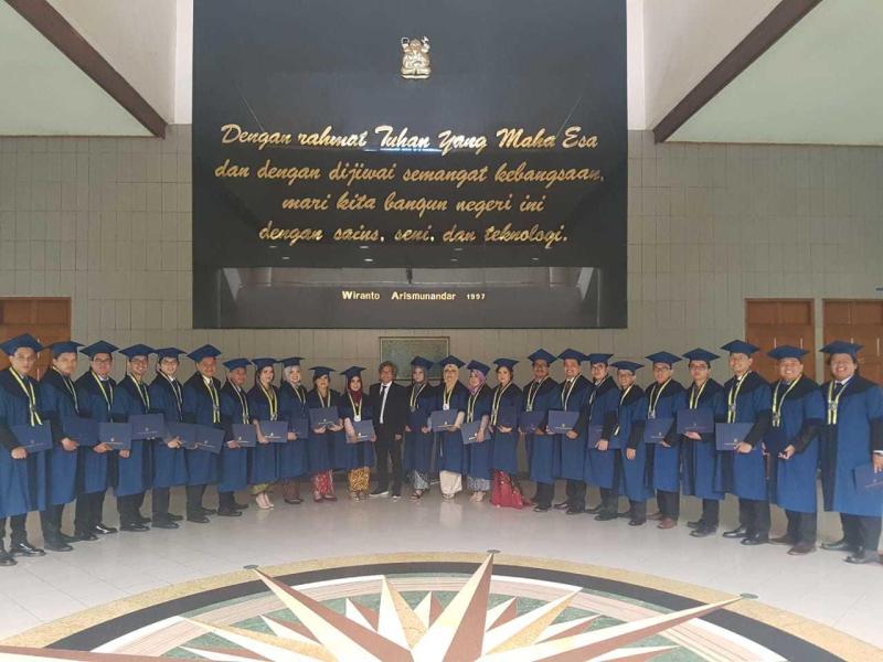 RIZTO SALIA ZAKRI on LinkedIn: Alhamdulillah finally official, Magister ... RIZTO SALIA ZAKRI on LinkedIn: Alhamdulillah finally official, Magister ...