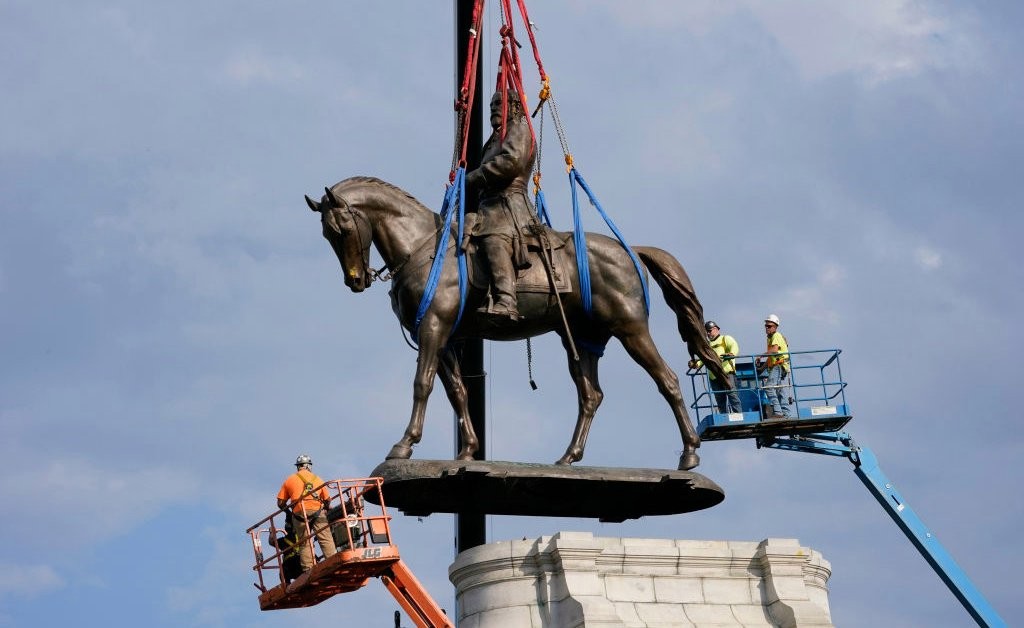 TIME on LinkedIn: Removing the 60-ft.-tall Lee monument from the ... TIME on LinkedIn: Removing the 60-ft.-tall Lee monument from the ...
