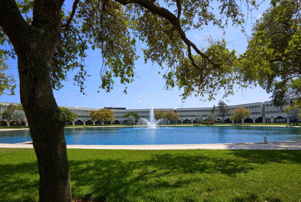 Joe Harpaz on LinkedIn: Massive IBM campus where PC was born now ... Joe Harpaz on LinkedIn: Massive IBM campus where PC was born now ...