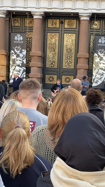 Alison Meredith on LinkedIn: Ed Sheeran. What a great guy. Impromptu ... Alison Meredith on LinkedIn: Ed Sheeran. What a great guy. Impromptu ...