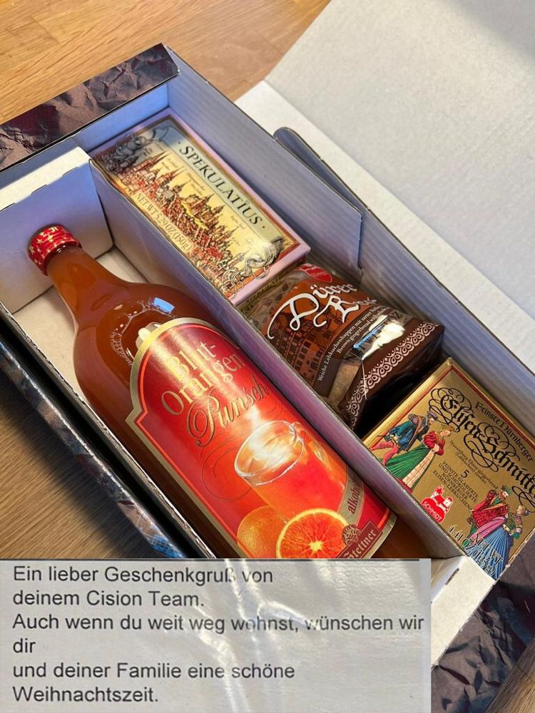 Fanni-Katalin Solf on LinkedIn: Surprise delivery! Thank you Cision ... Fanni-Katalin Solf on LinkedIn: Surprise delivery! Thank you Cision ...