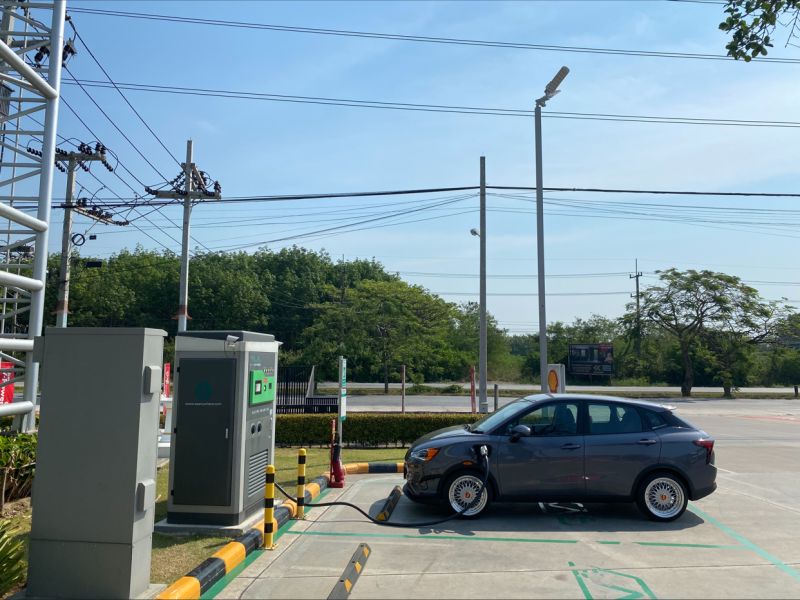 Kitchai Churat on LinkedIn: EV user 😬 Kitchai Churat on LinkedIn: EV user 😬