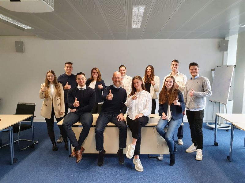 Michael Hermann on LinkedIn: 👏👏 Great work of the FAU student project ... Michael Hermann on LinkedIn: 👏👏 Great work of the FAU student project ...