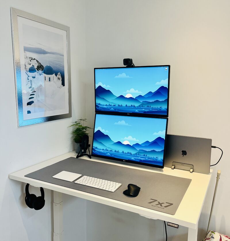 #reactjs #react #desksetup | Adam K. | 38 comments #reactjs #react #desksetup | Adam K. | 38 comments