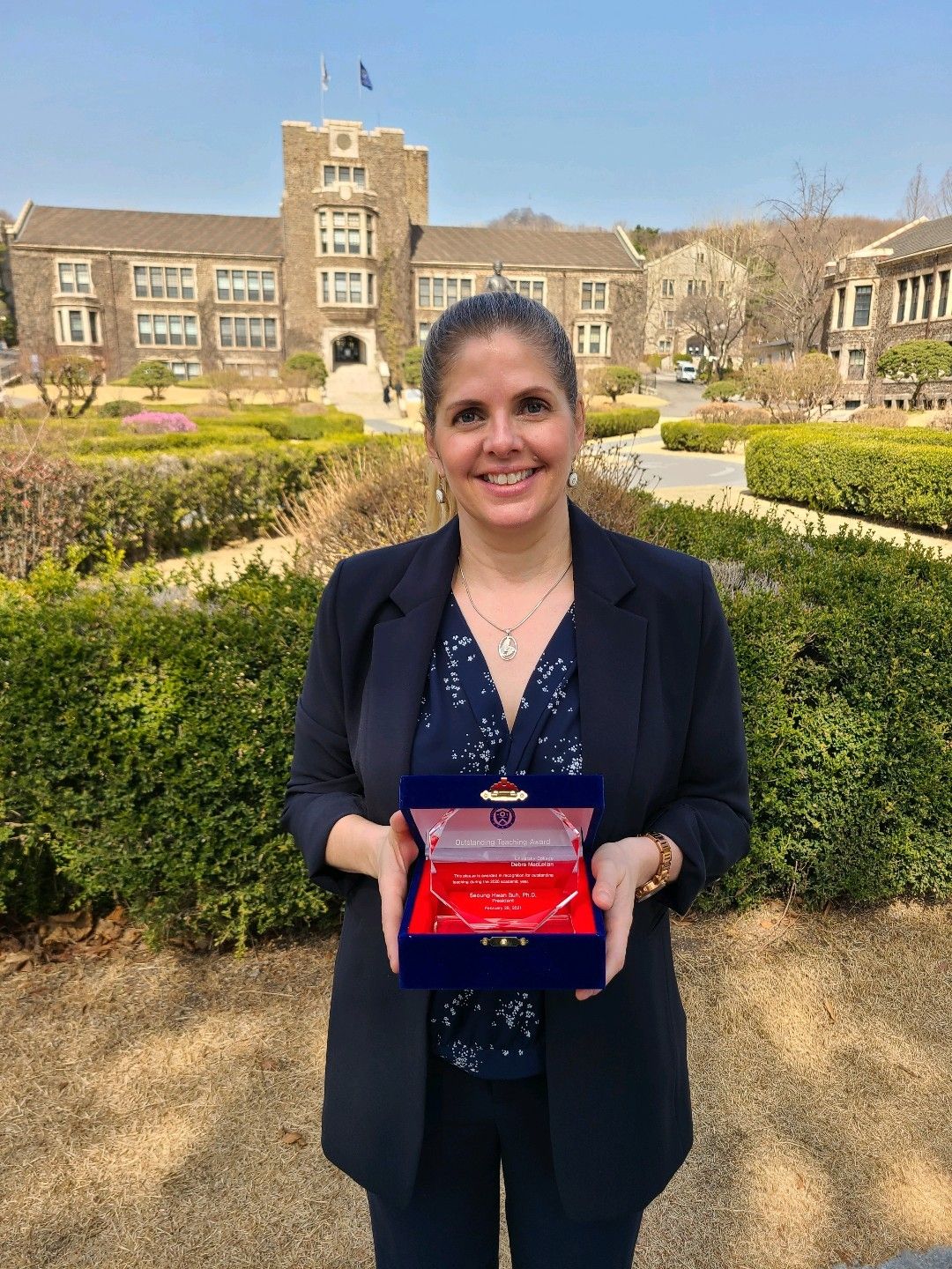 Debra MacLellan on LinkedIn: Well this was such a surprise that I asked ... Debra MacLellan on LinkedIn: Well this was such a surprise that I asked ...