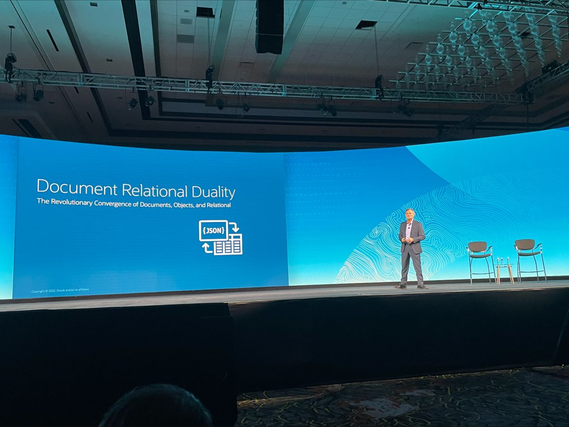Christian Marquardt on LinkedIn: Oracle Cloud World 2022 😊 Juan Loaiza ... Christian Marquardt on LinkedIn: Oracle Cloud World 2022 😊 Juan Loaiza ...