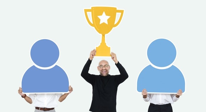5 MISTAKES THAT HURT EMPLOYEE RECOGNITION PROGRAMS 5 MISTAKES THAT HURT EMPLOYEE RECOGNITION PROGRAMS