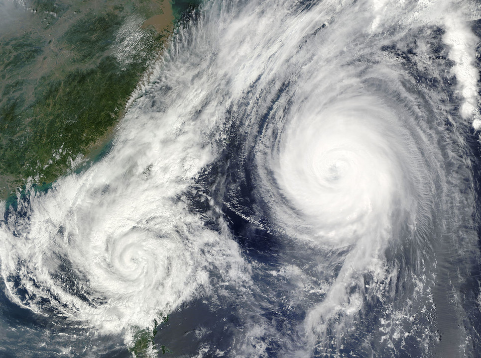 2016 Fujiwhara effect in Atlantic Ocean to cause 2016 Fujiwhara effect in Atlantic Ocean to cause