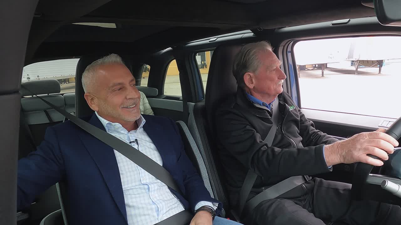 Munro Live on LinkedIn: #munrolive #sandymunro #teardowntitan #canoo # ... Munro Live on LinkedIn: #munrolive #sandymunro #teardowntitan #canoo # ...