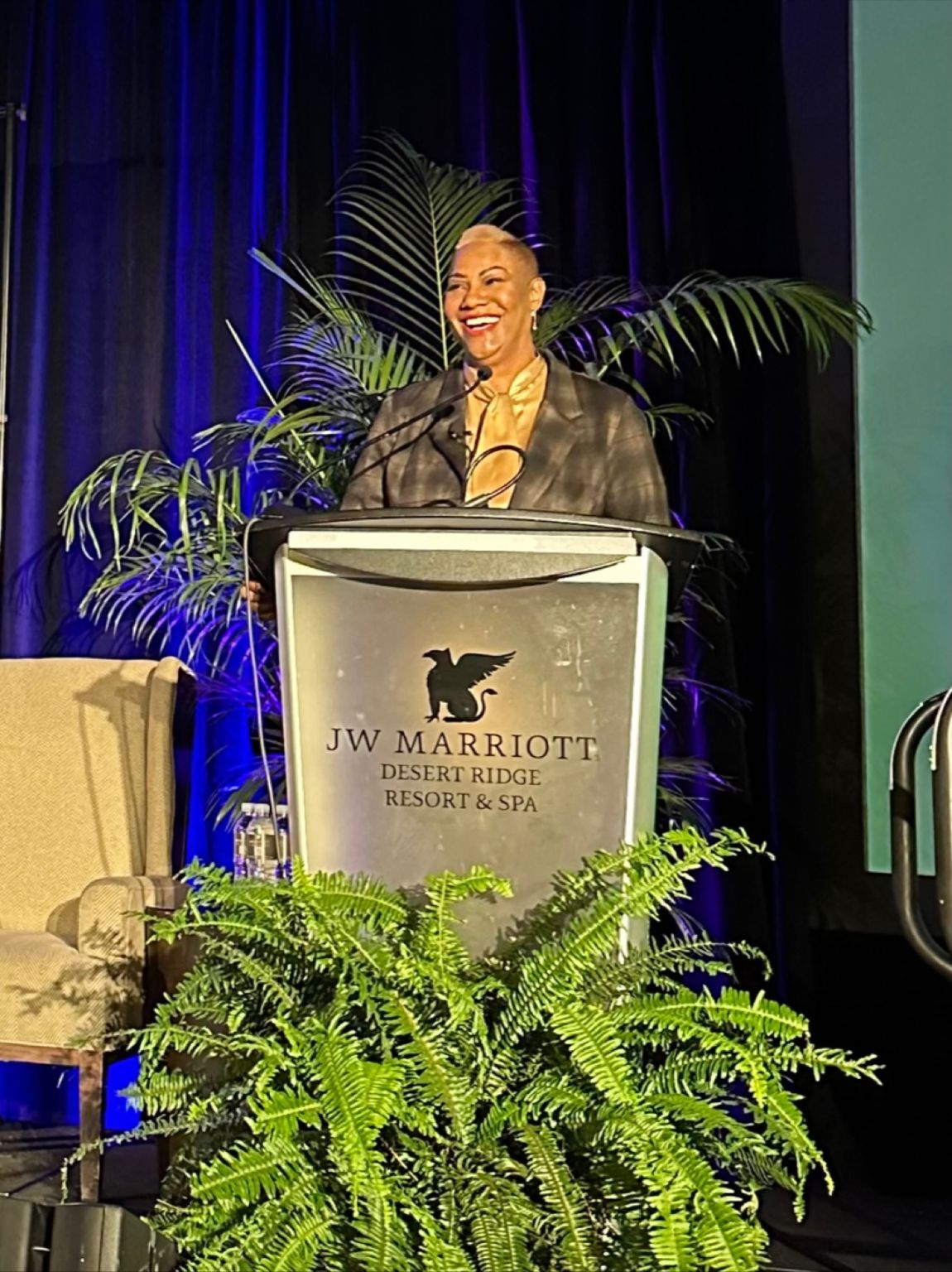 Hazel Glasper on LinkedIn: #physiciansof #drglasper #skygensummit2022 Hazel Glasper on LinkedIn: #physiciansof #drglasper #skygensummit2022