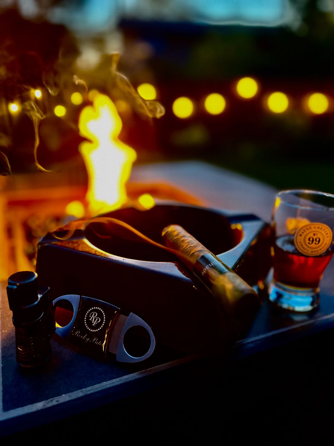 Paul Toris sur LinkedIn : #whisky #cigars #waynegretzky # ... Paul Toris sur LinkedIn : #whisky #cigars #waynegretzky # ...