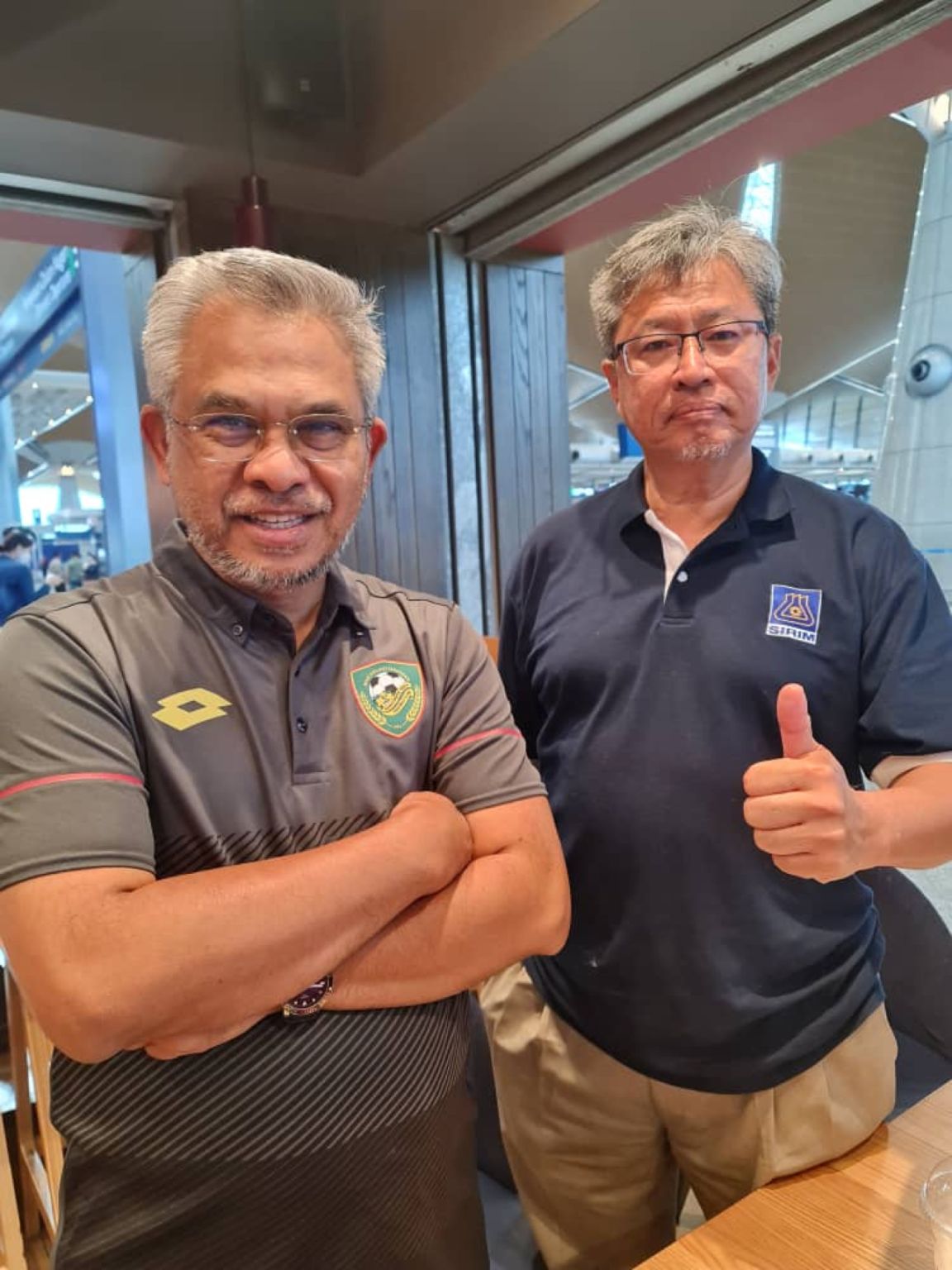 Dr Ahmad Sabirin Arshad on LinkedIn: Bumped into Tan Sri Dr Mohd Daud ... Dr Ahmad Sabirin Arshad on LinkedIn: Bumped into Tan Sri Dr Mohd Daud ...