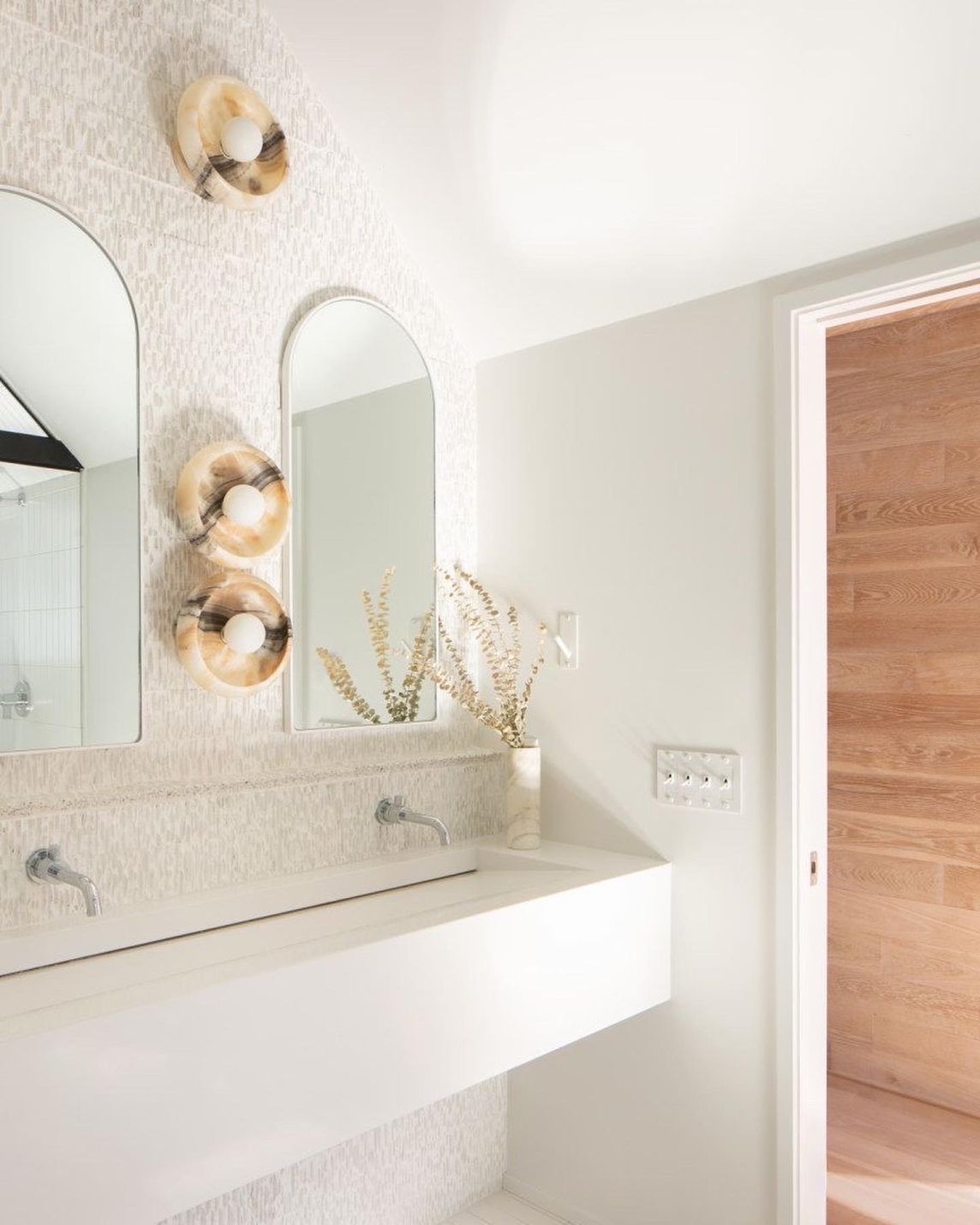 Kate Balsis on LinkedIn: project feature // this beautiful home design ... Kate Balsis on LinkedIn: project feature // this beautiful home design ...