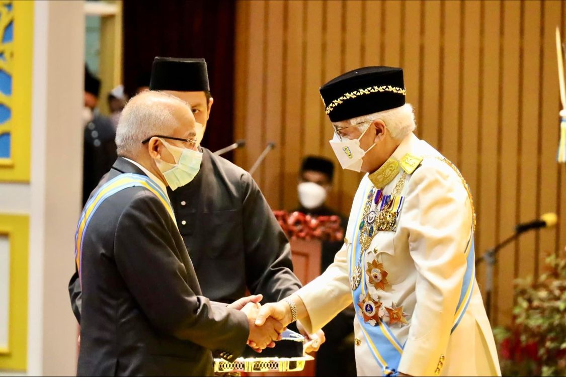 Dato seri (Dr)Mohamed Azahari Kamil on LinkedIn: Congratulations Dato ... Dato seri (Dr)Mohamed Azahari Kamil on LinkedIn: Congratulations Dato ...