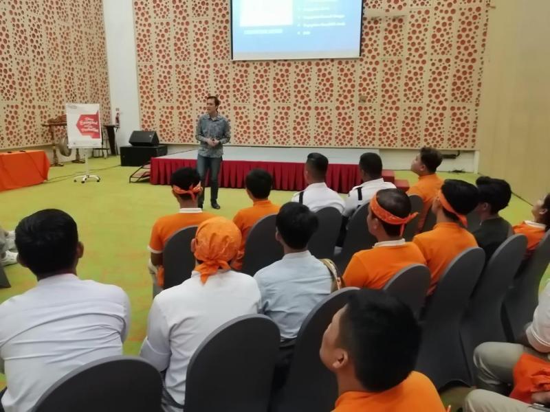 Elvan Prawira on LinkedIn: Knowledge is power, but enthusiasm pulls the ... Elvan Prawira on LinkedIn: Knowledge is power, but enthusiasm pulls the ...