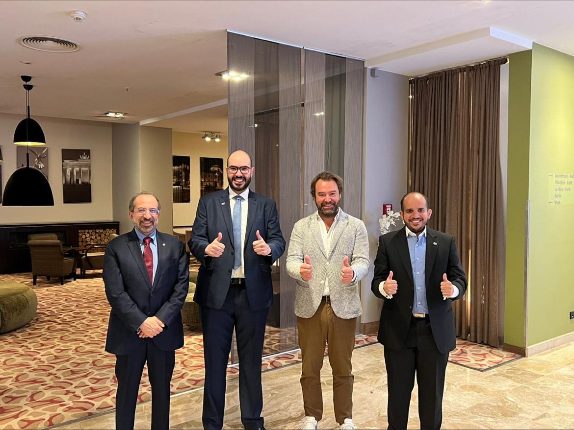 Hisham Al Ansari on LinkedIn: #msc #sabic | 10 comments Hisham Al Ansari on LinkedIn: #msc #sabic | 10 comments