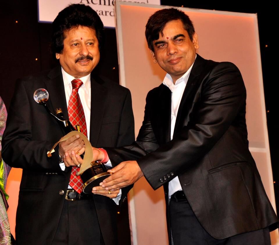 Dr. Dharmendra Kumar Guinness Book worlds Record Holder , ASIA Book on ... Dr. Dharmendra Kumar Guinness Book worlds Record Holder , ASIA Book on ...