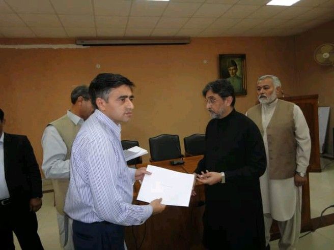 Muzammal Hussain Shah on LinkedIn: Recieving certificate from DG NCRD ... Muzammal Hussain Shah on LinkedIn: Recieving certificate from DG NCRD ...