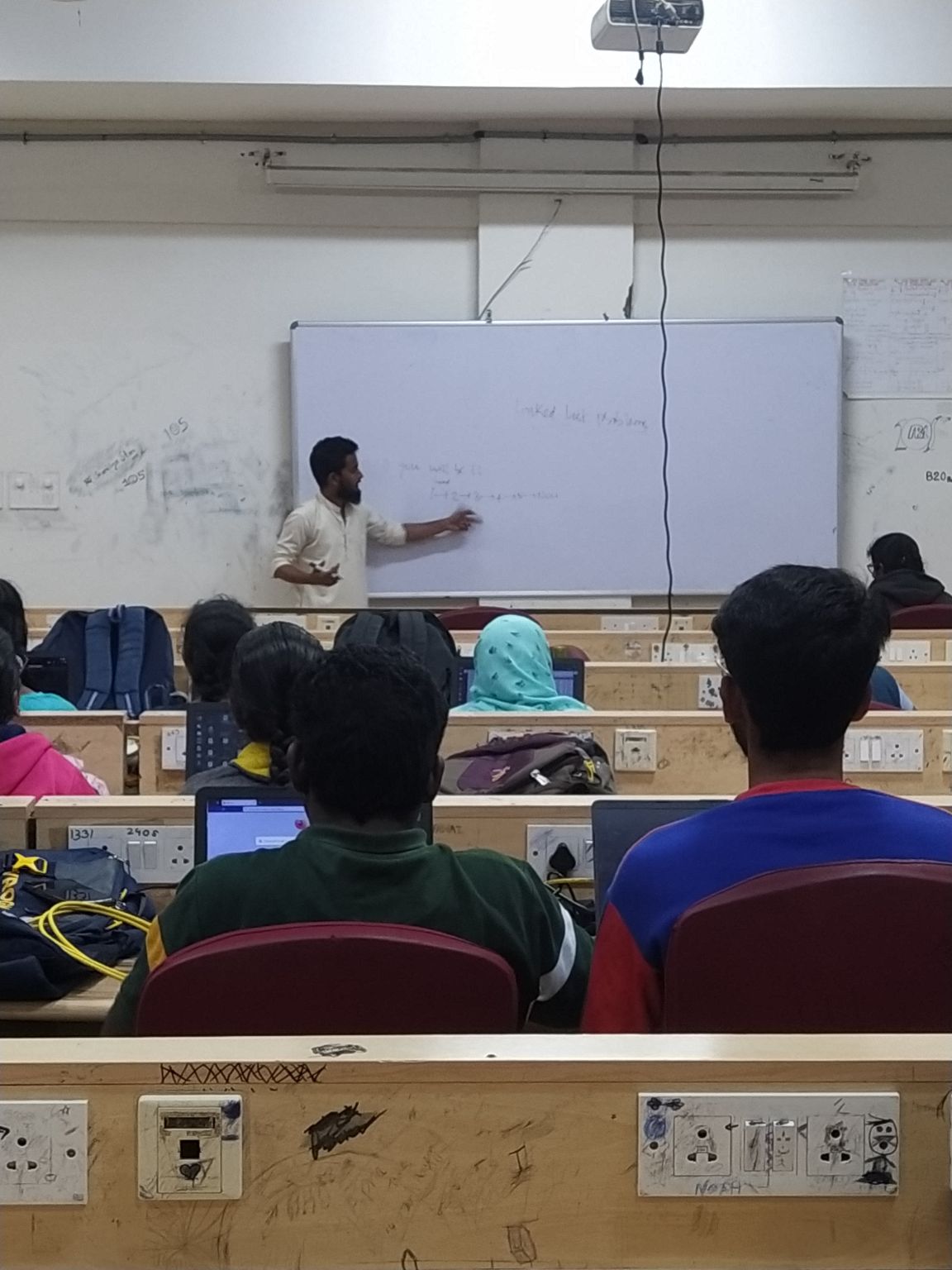 Mohammed Amrath on LinkedIn: #dsa #teaching #coding #coding # ... Mohammed Amrath on LinkedIn: #dsa #teaching #coding #coding # ...