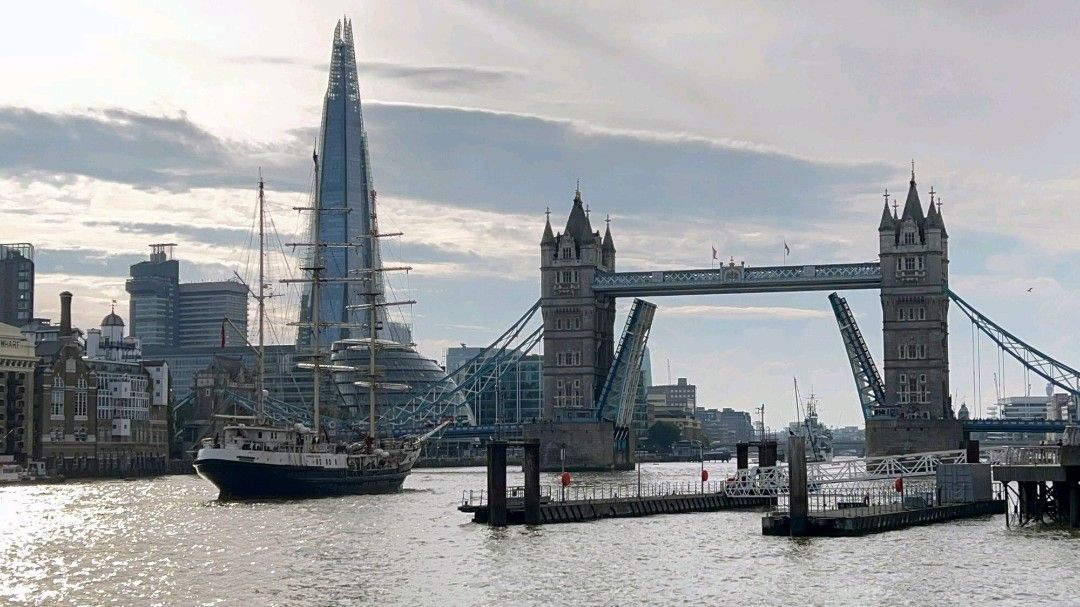 Akash Joshi on LinkedIn: #moving #london Akash Joshi on LinkedIn: #moving #london