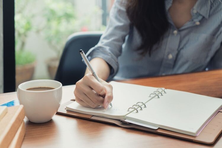 Does your to-do list get longer instead of shorter? | Leilani Kinzler Does your to-do list get longer instead of shorter? | Leilani Kinzler