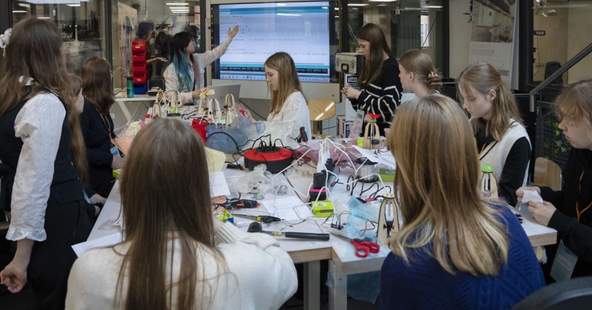 Aalto University on LinkedIn: Shaking up Tech kutsuu lukiolaisia ... Aalto University on LinkedIn: Shaking up Tech kutsuu lukiolaisia ...