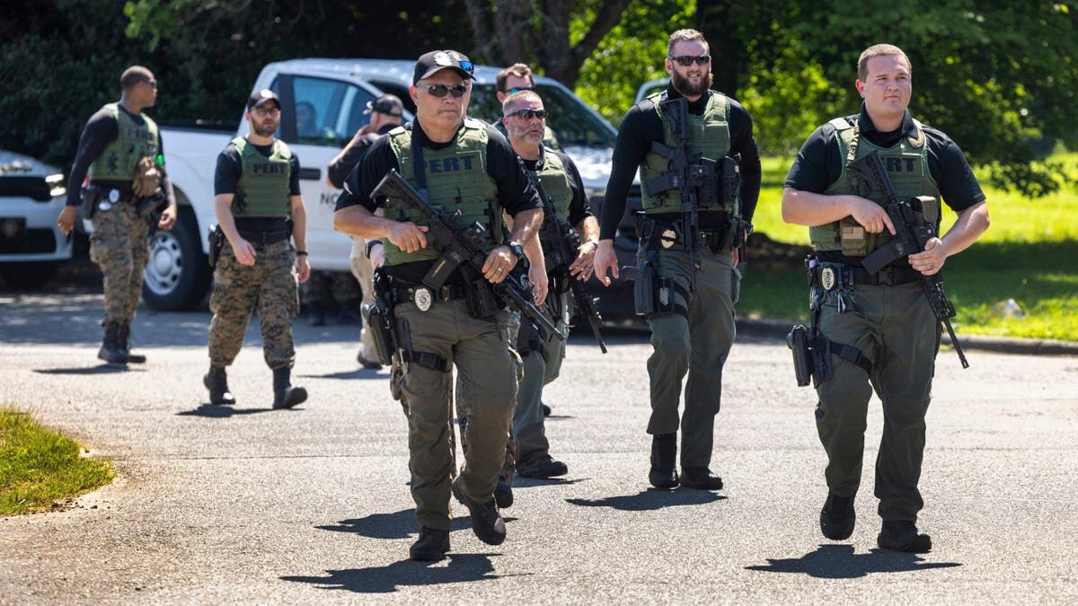 Sanal Kappakkuth on LinkedIn: North Carolina manhunt for escaped ... Sanal Kappakkuth on LinkedIn: North Carolina manhunt for escaped ...