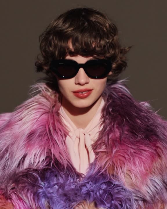 Gucci on LinkedIn: #guccieyewear | 22 comments Gucci on LinkedIn: #guccieyewear | 22 comments