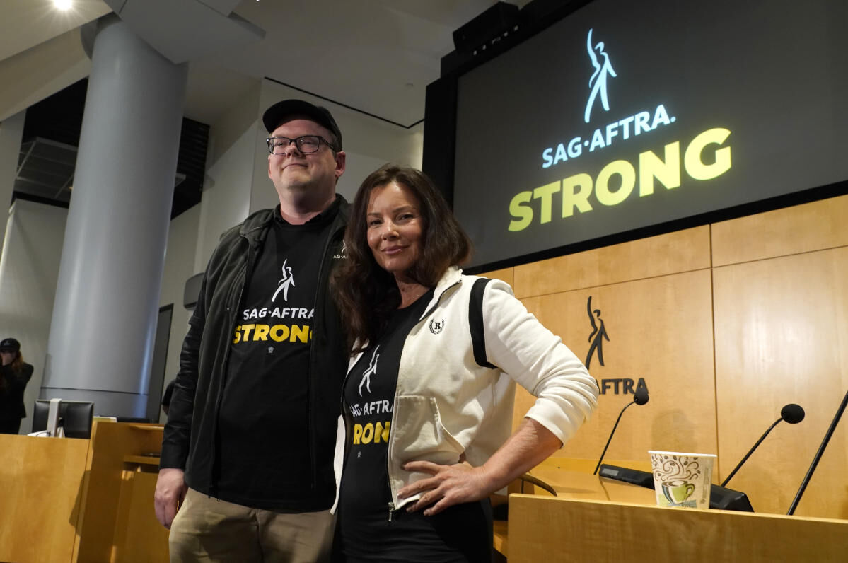 Tech1UAE on LinkedIn: SAG-AFTRA accuses studios of 'bully tactics ... Tech1UAE on LinkedIn: SAG-AFTRA accuses studios of 'bully tactics ...