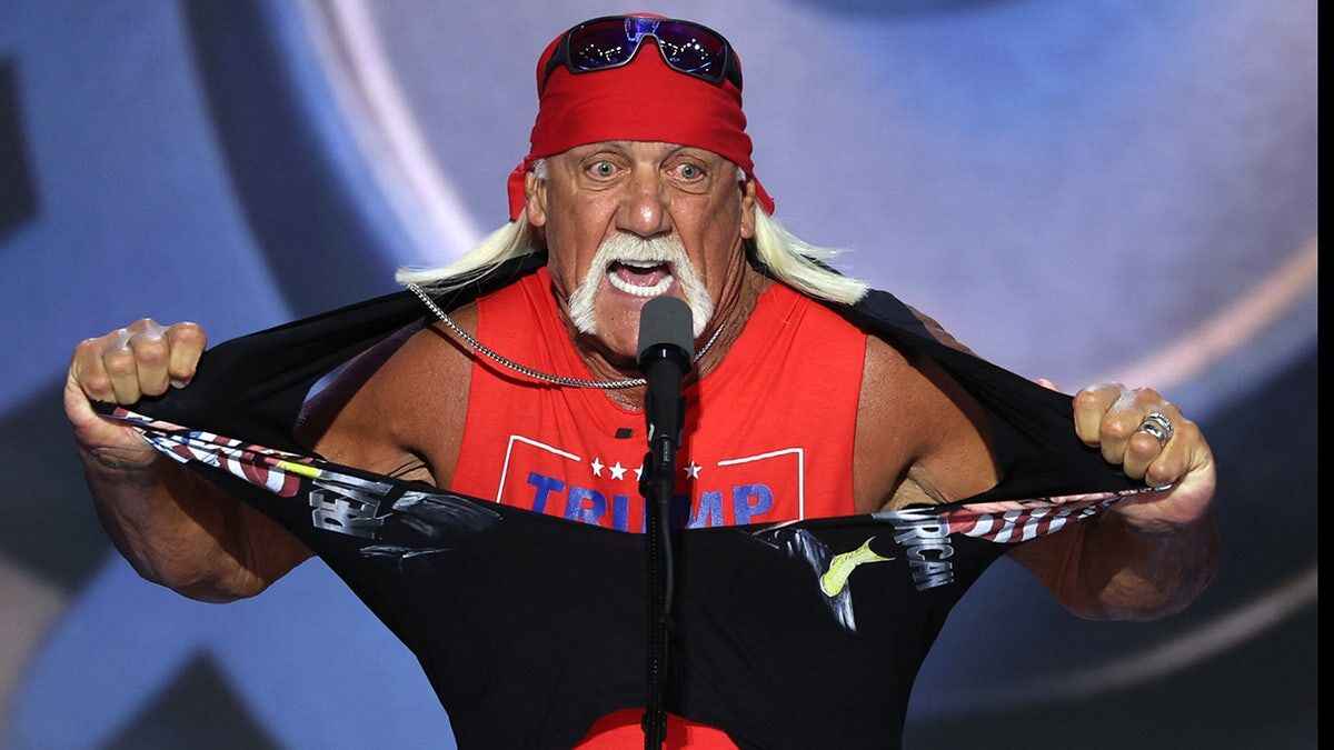 WWE legend Hulk Hogan has Super Bowl aspirations for Lions after ... WWE legend Hulk Hogan has Super Bowl aspirations for Lions after ...